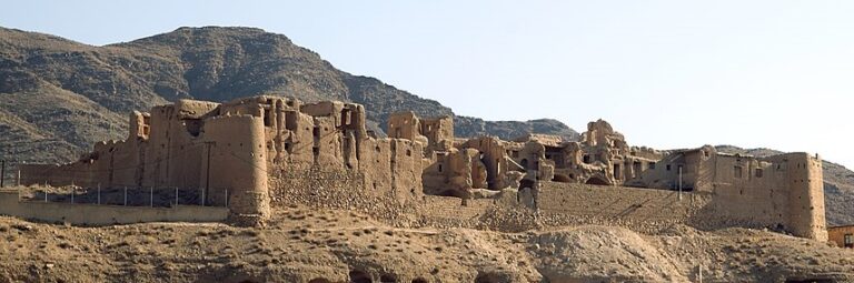 Hanjan Village - Sunny Iran